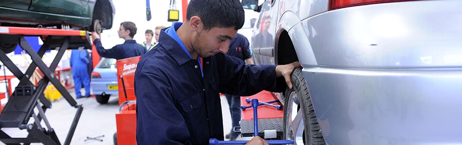 Light Vehicle Maintenance & Repair Principles Level 3 Diploma CG ...